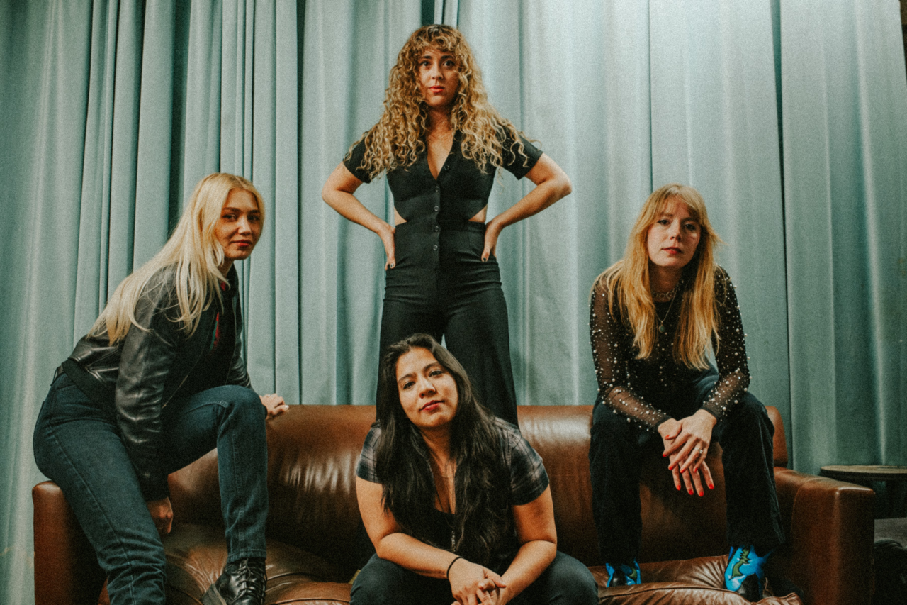 PEARL EARL | U-Turn Touring